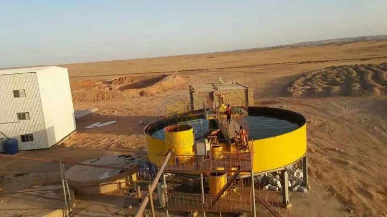 Leaching tanks for extracting nonferrous metals